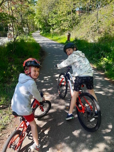 Deeside Cycle Path - Aberdeen to Banchory on the Deeside Way